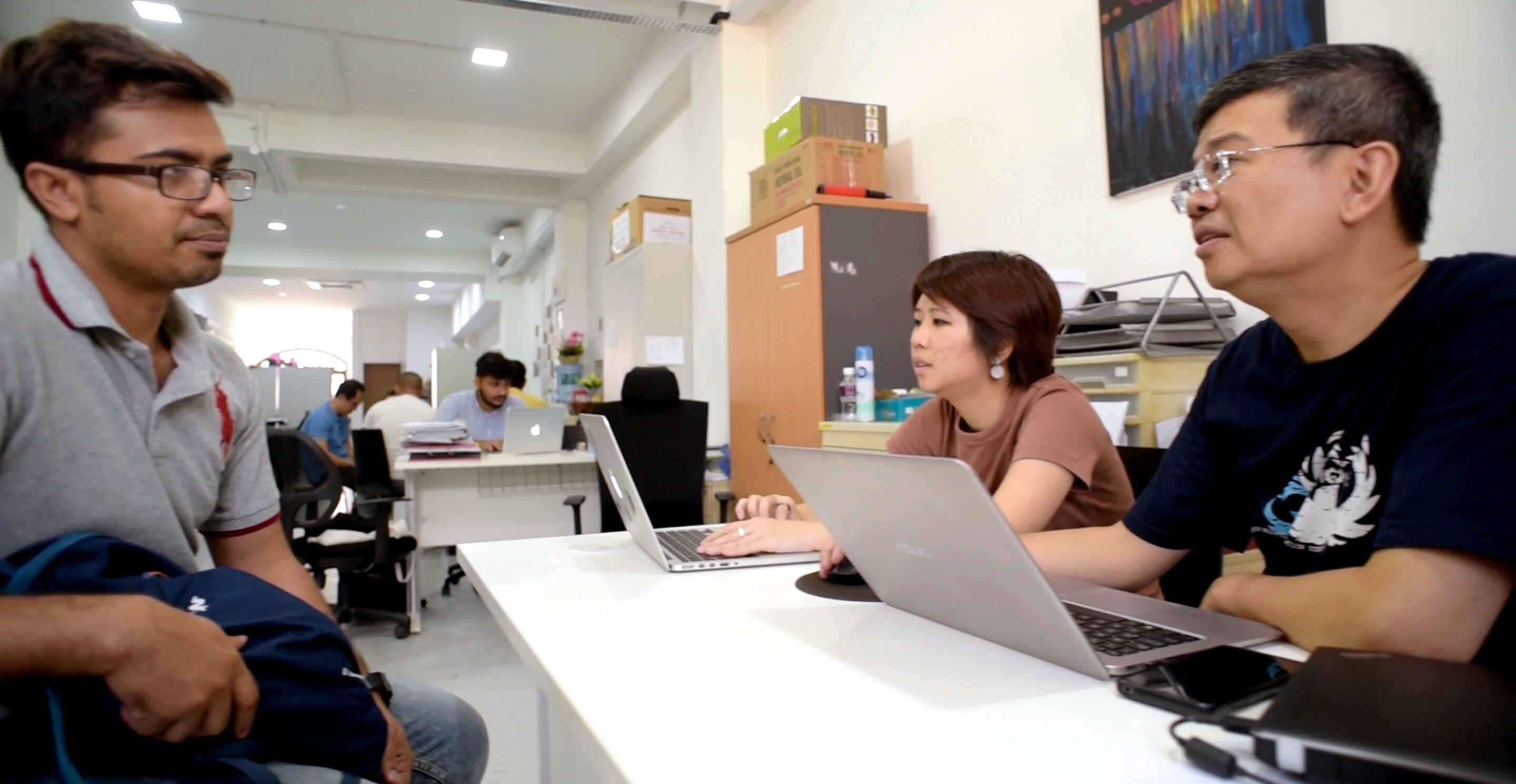 Animal Lovers League: Hold Their Paws, and They Will Hold Your Heart